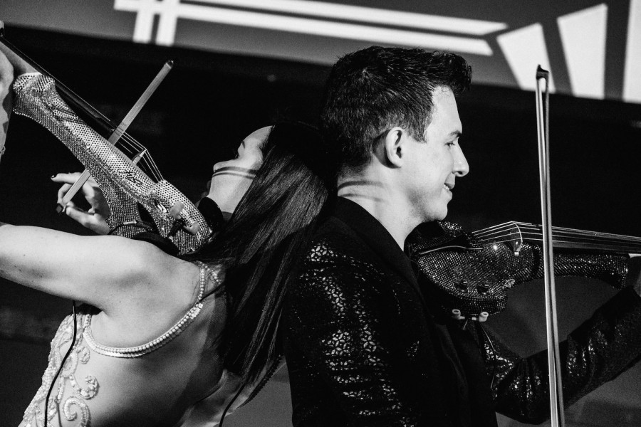 Electric Violinist Linzi Stoppard Live With FUSE In Liverpool ...